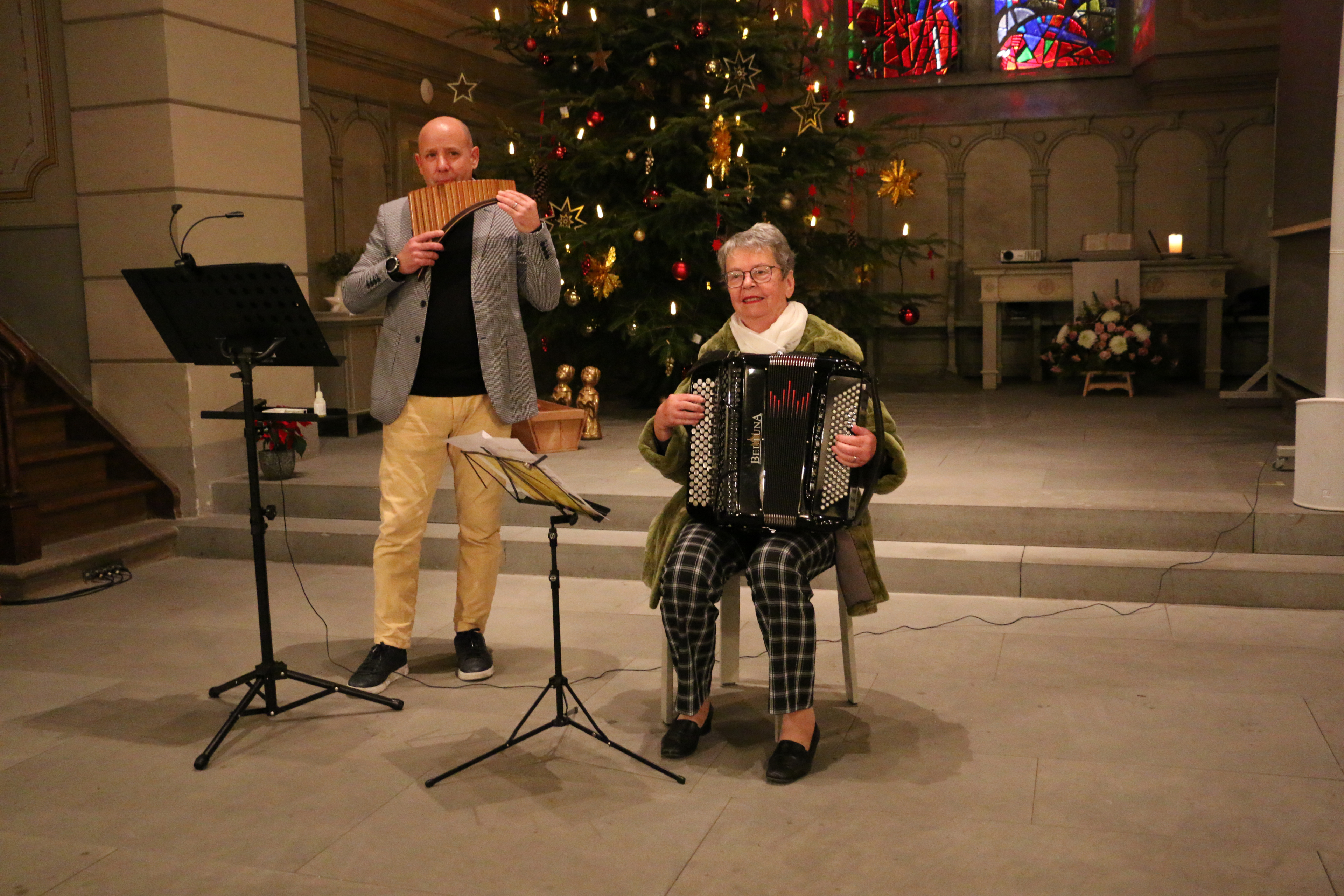 Mit Panflöte und Akkordeon ins neue Jahr, Evang.-ref. Kirchgemeinde ...